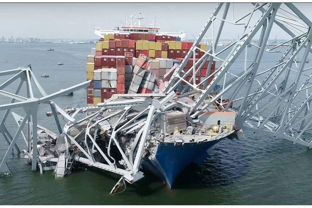Carguero Que Chocó Con Puente Sufrió “grave Problema Eléctrico” El