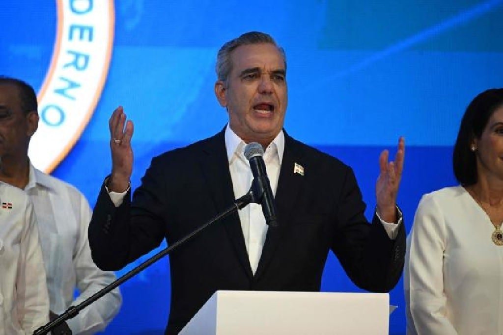 Presidente Luis Abinader logra la reelección en República Dominicana ...